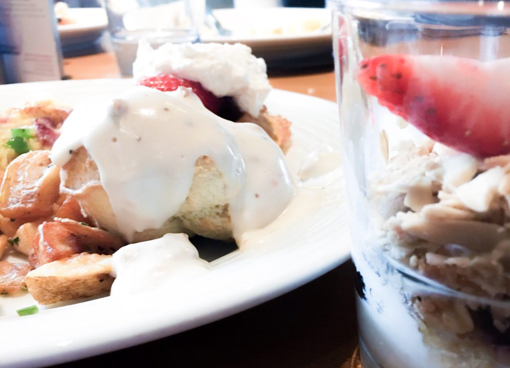 Mother's Day Brunch in Kansas City [Pinstripes Sunday Brunch Review ...