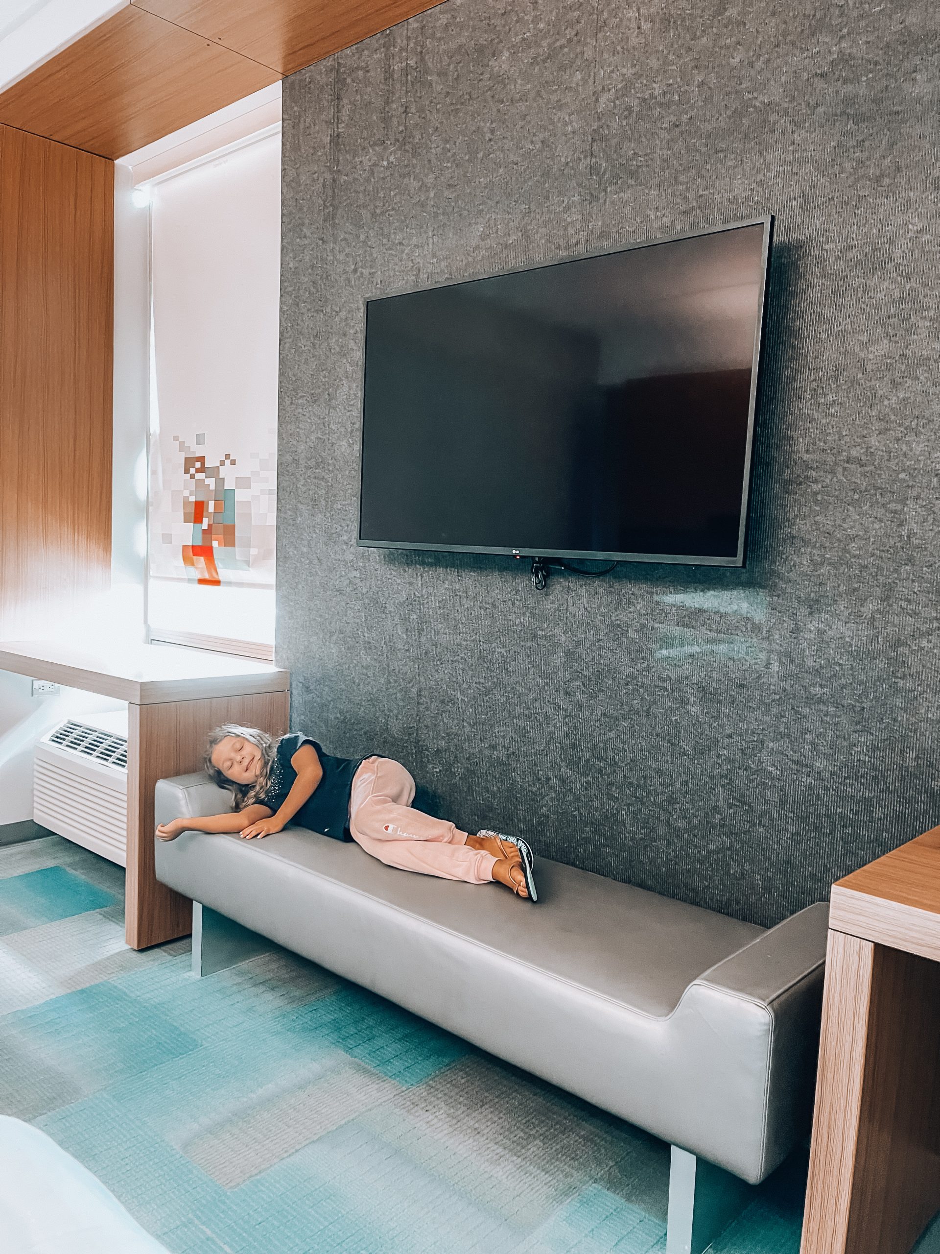 Best Hotel in Rogers Arkansas - Aloft Rogers AR • COVET by tricia