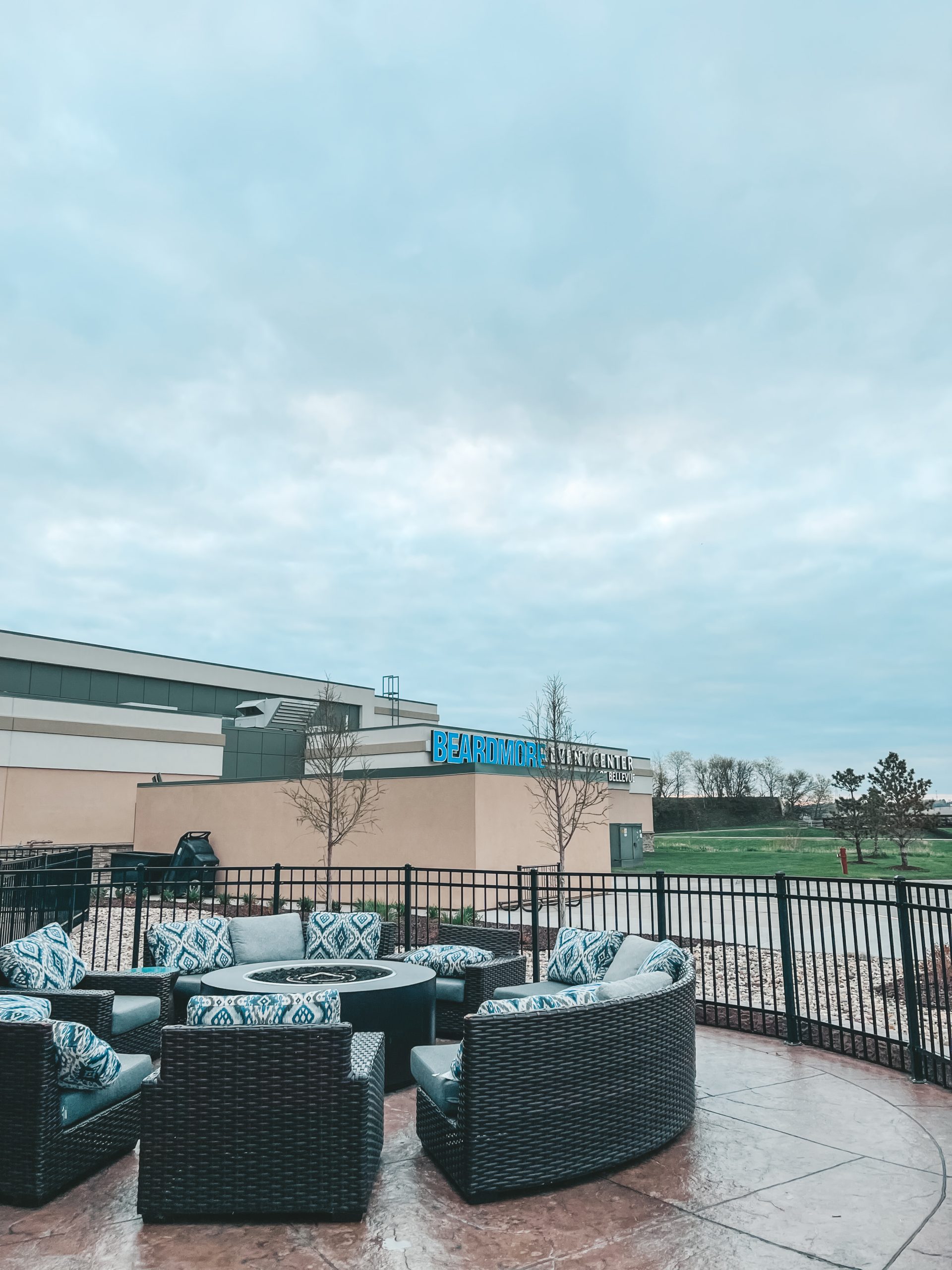 Bellevue NE Hotels with Pools - Beardmore Event Center Hotels • COVET by tricia